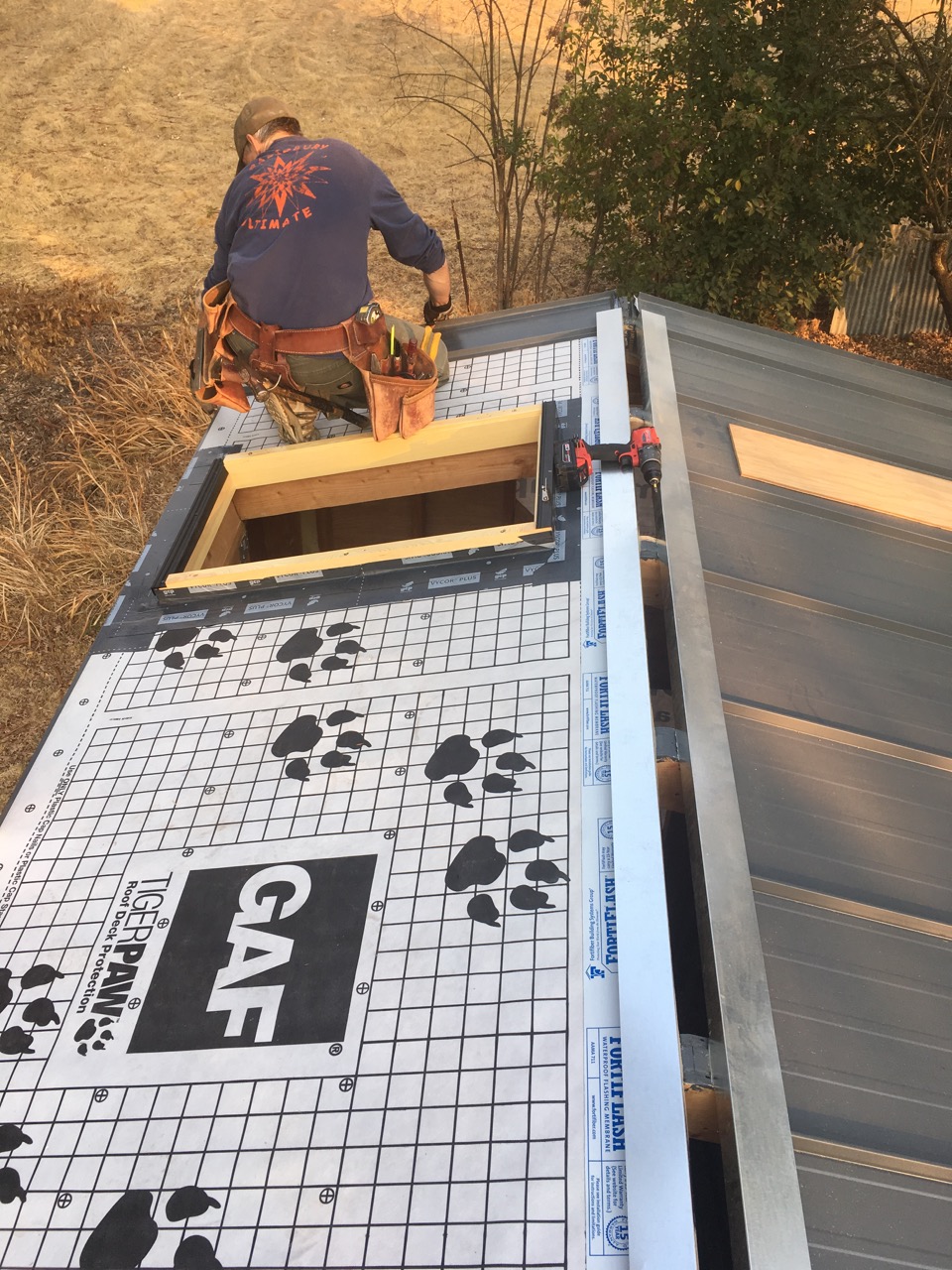 Installing second side of roofing – Live the Ideal